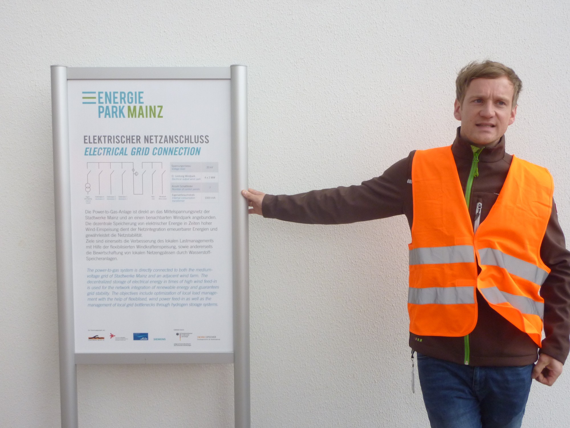 Martin Kopp erklärt Energiepark Mainz - landbote.info