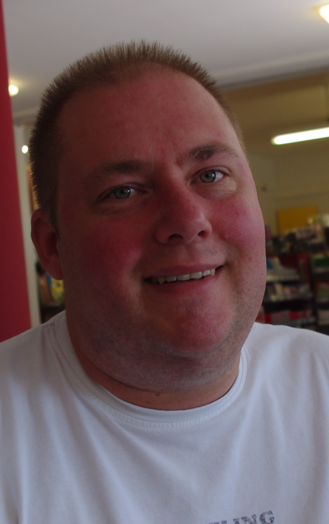 mdw-Wöllstadt- Cafebetreiber Michael Meisinger Foto Nissen - landbote.info